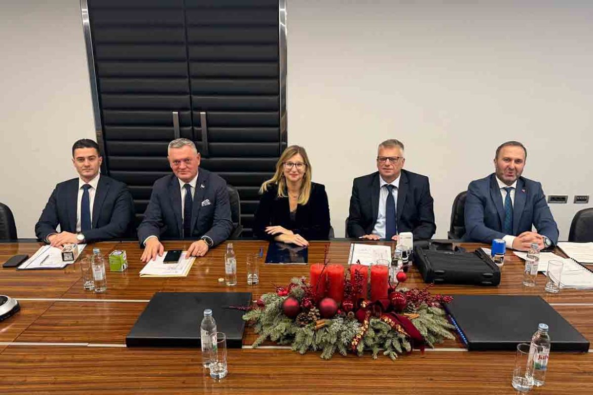 Vlada HNŽ-a osigurala 284 tisuće eura iz RH za razvitak Zračne luke ...